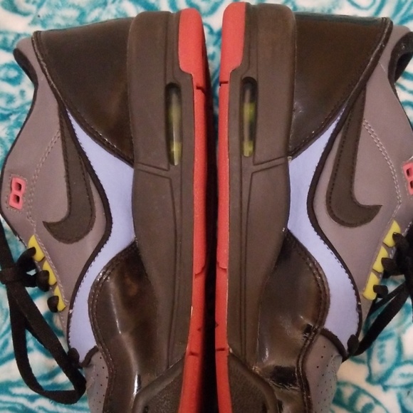 Nike | Shoes | Nike Air Assault Low Sneakers | Poshmark